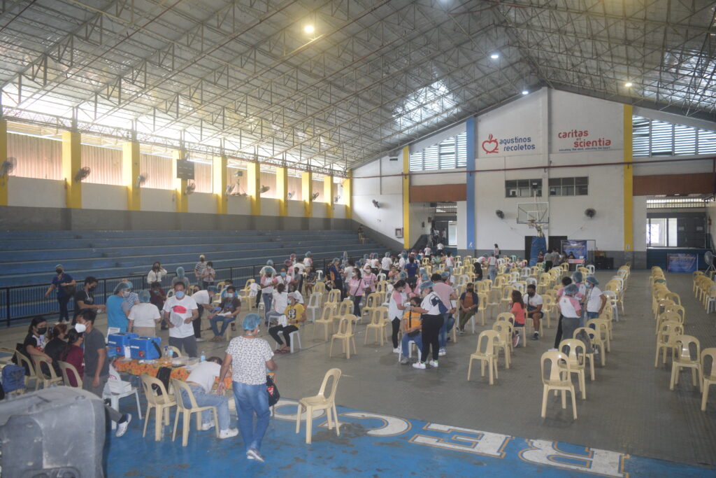 UNO-R AND CITY OF BACOLOD HOLD VACCINATION – University of Negros ...