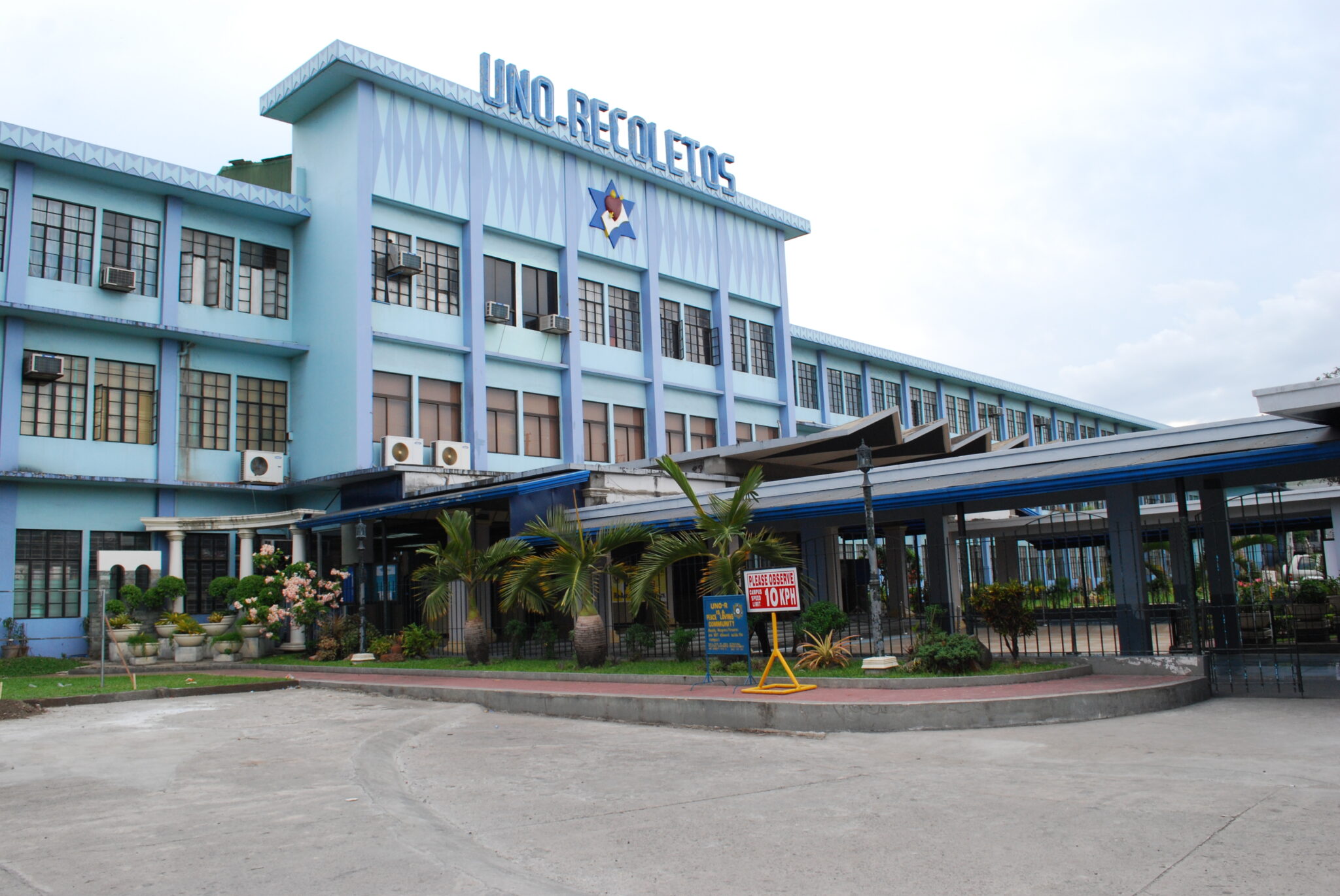 Non-Academic Guidelines for the opening of classes on Aug 15 ...