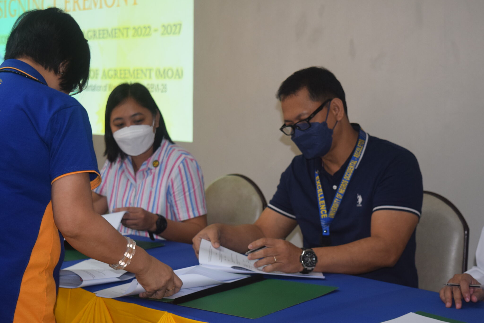 UNO-R AND UNOFELA INK CBA 2022-2027 – University of Negros Occidental ...